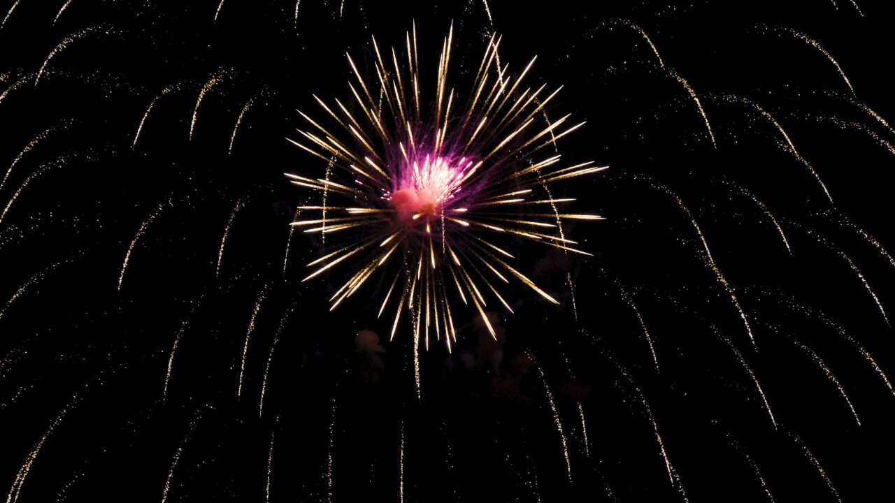 [4k] Fireworks Video Black Footage, FWCK S Edition, Brocade Peony ...